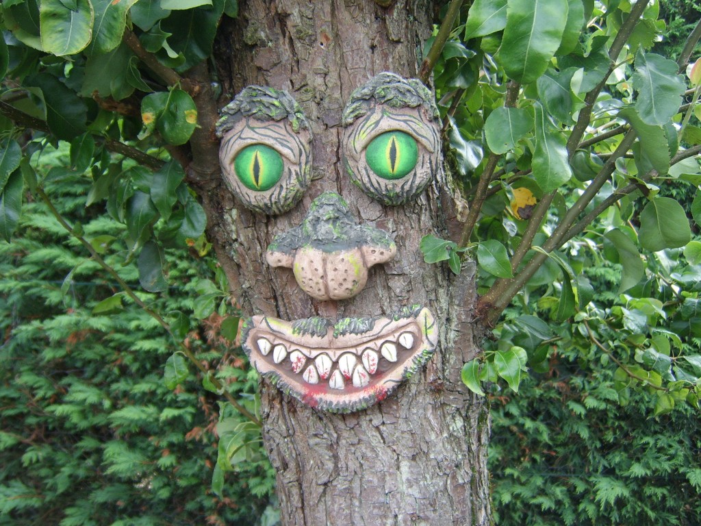 Three Scary Trees and Shrubs for Halloween! - Laidback Gardener